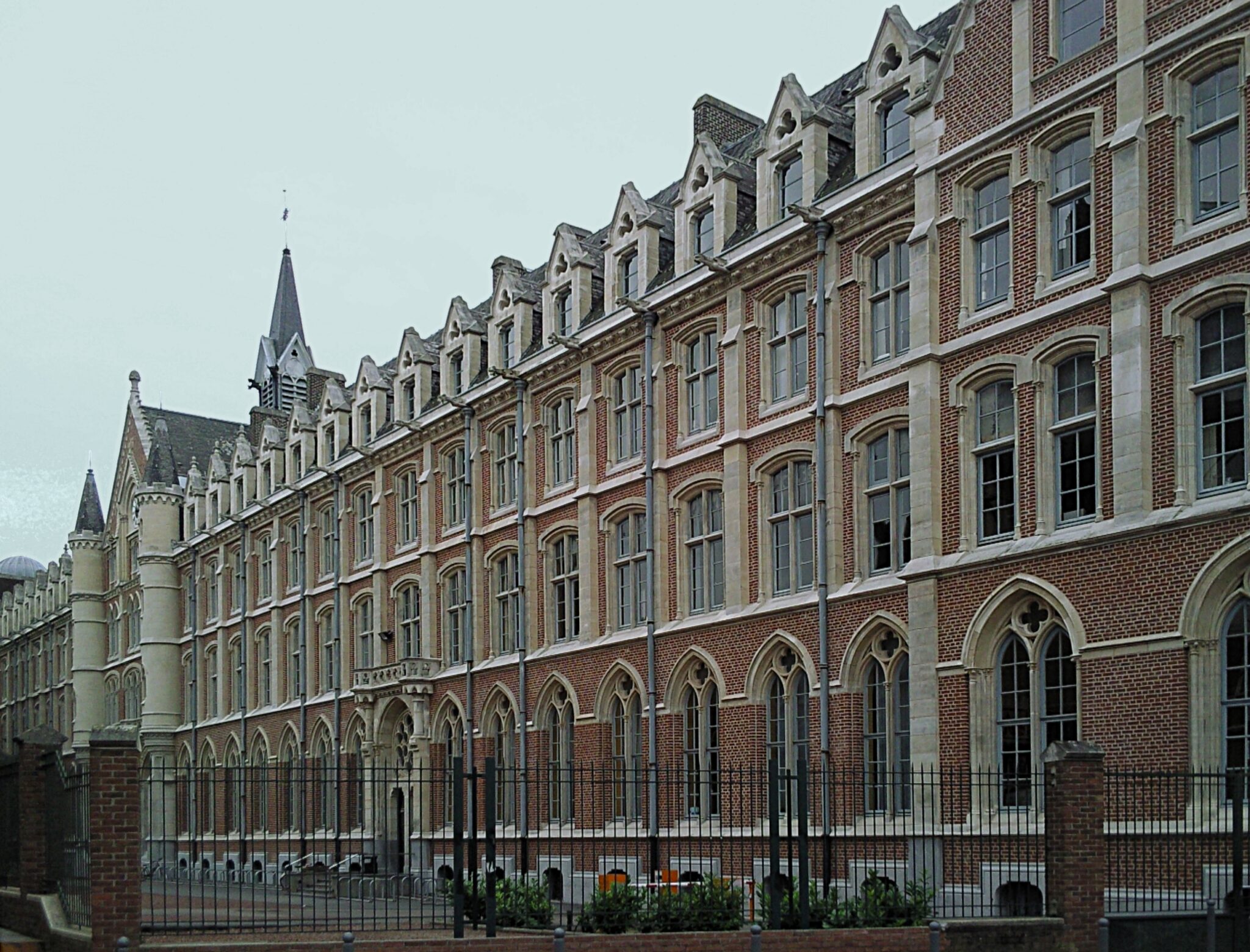 Universidad de Lille: estudia en una de las mejores universidades de ...